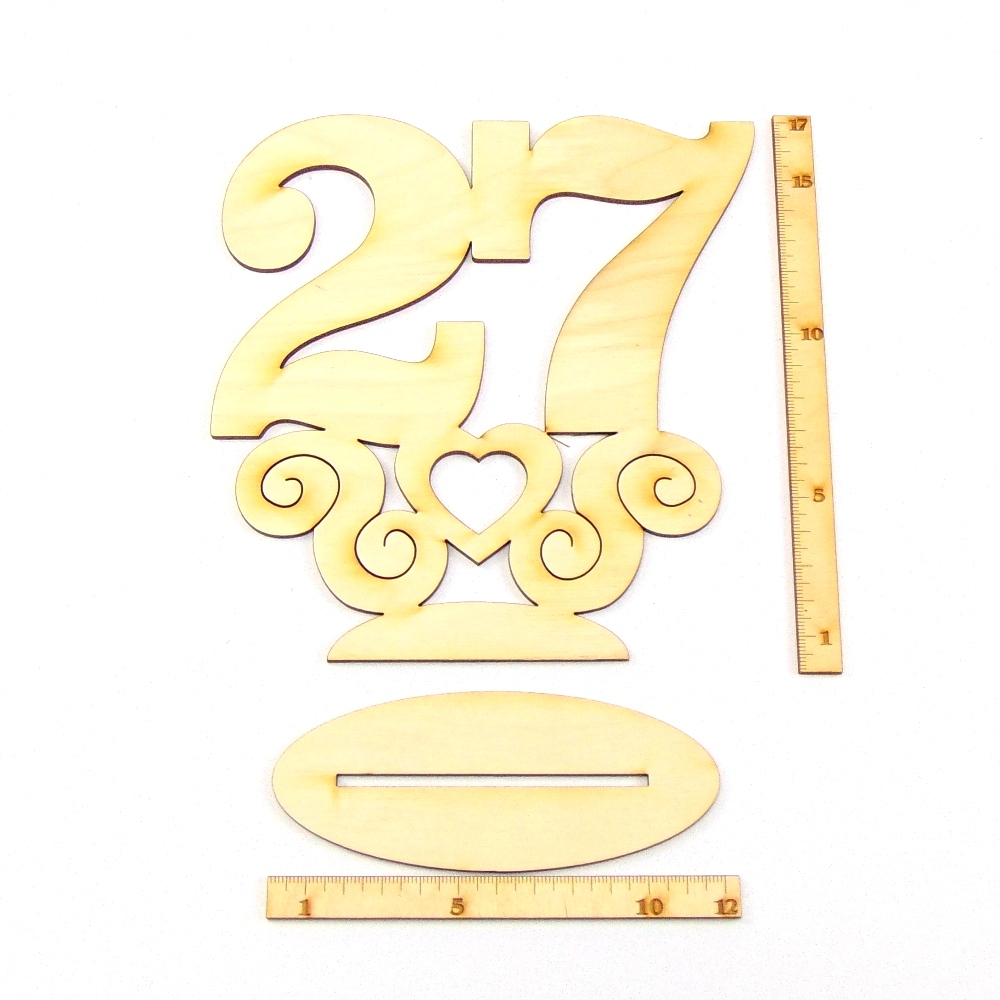 Zahl 27 Höhe 17 cm stehend
